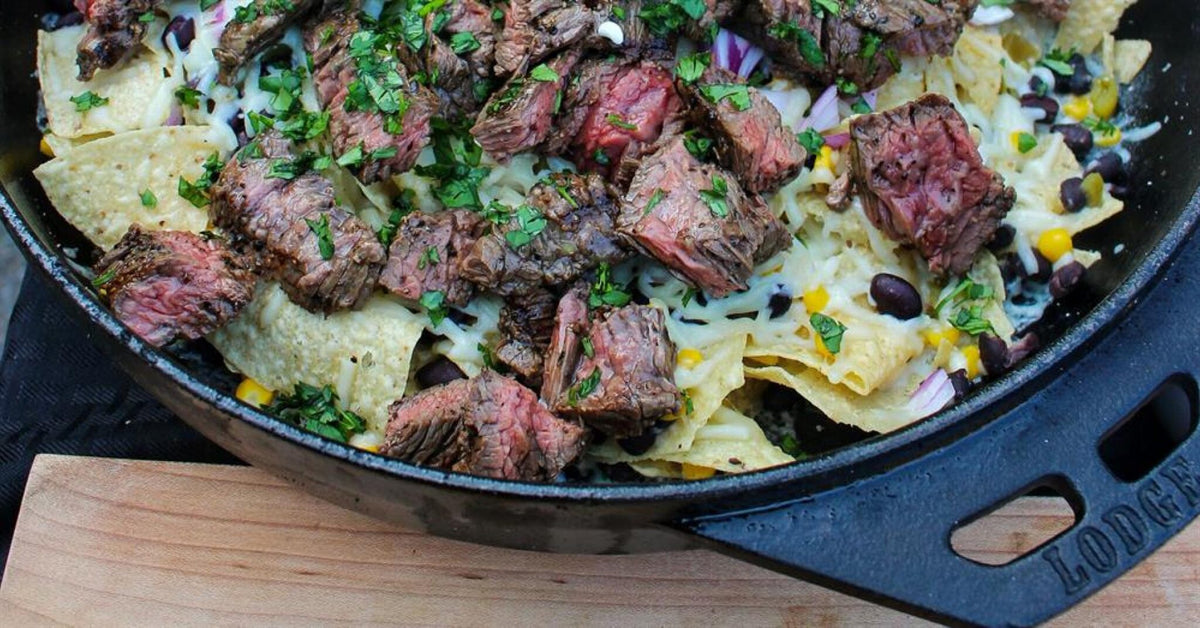 Nachos Con Bistecca Alla Griglia – Lodge Cast Iron