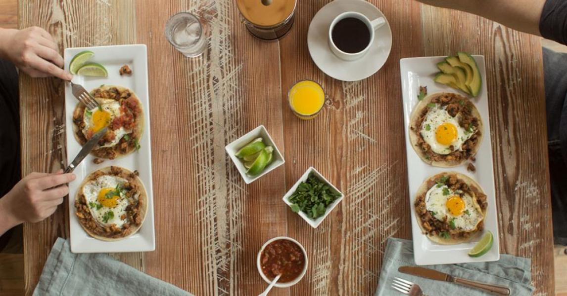 Colazione messicana Huevos Rancheros – Lodge Cast Iron